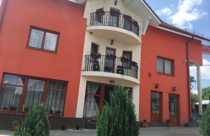 Pensiunea Crinul Alb Desești - Maramures - Localitati, obiective ...